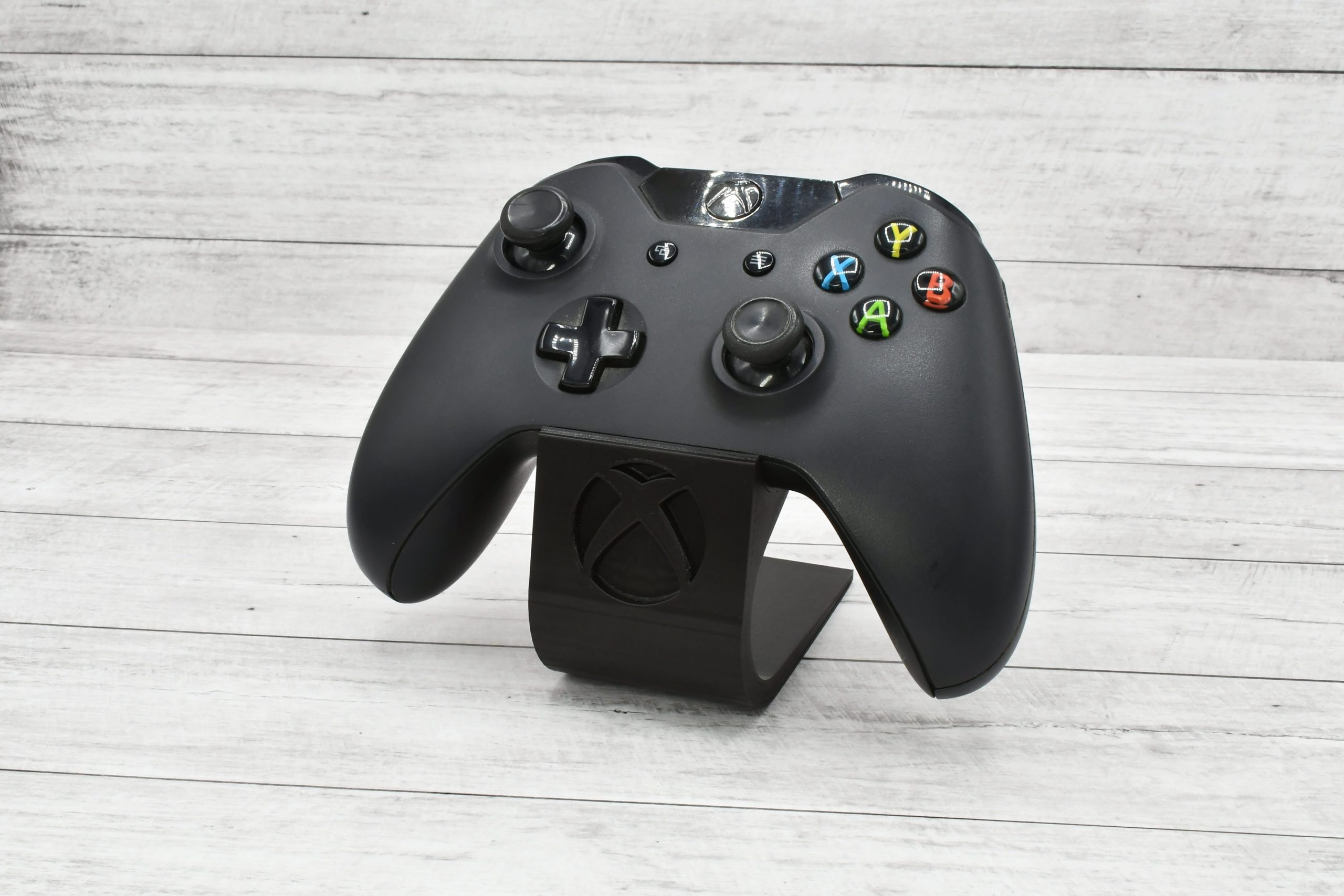 Soporte Stand Control XBOX - Imprenta Omega | Industrias Gráficas